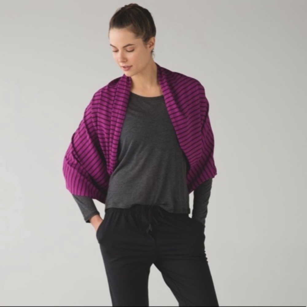 Lululemon Vinyasa Purple Multi Purpose Scarf - Gem